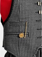 Lorena Rae Street Style Louis Vuitton SUIT VEST on Model Close Up