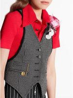 Lorena Rae Street Style Louis Vuitton SUIT VEST on Model Close Up