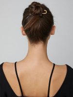 Date Outfit - Deborah Pagani - Hair Pin