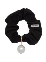 Ponytail Hairstyles_0002_6 Miu Miu Faux Pearl-Embellished Scrunchie